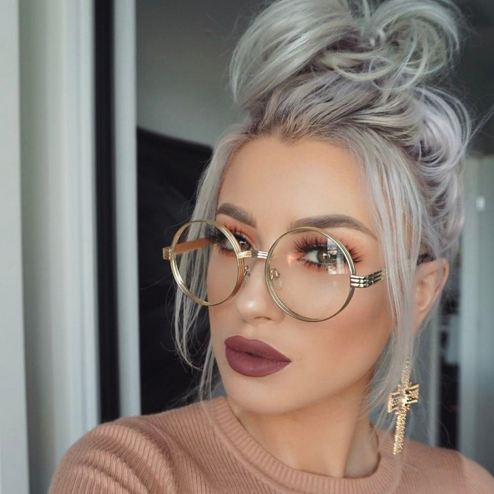 20 Sexy Girls Rocking The Glasses Look Barnorama