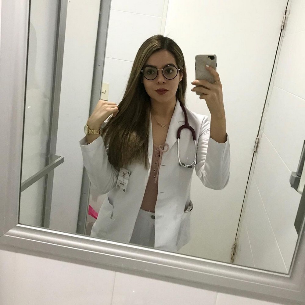 21 Hot And Sexy Girls In Glasses Barnorama